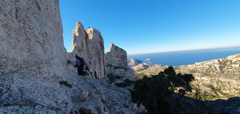 LES CALANQUES LA TETE DE LA MOUNINE - Rando Soleil